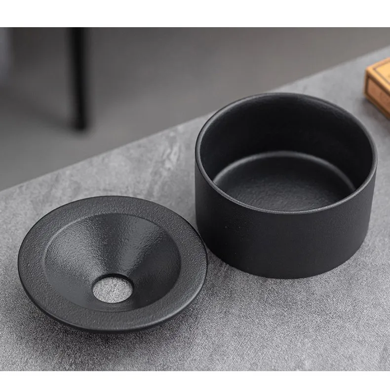 1Pc Ceramic Funnel Design Cylinder Anti-fly Ash Ashtray - Union Source