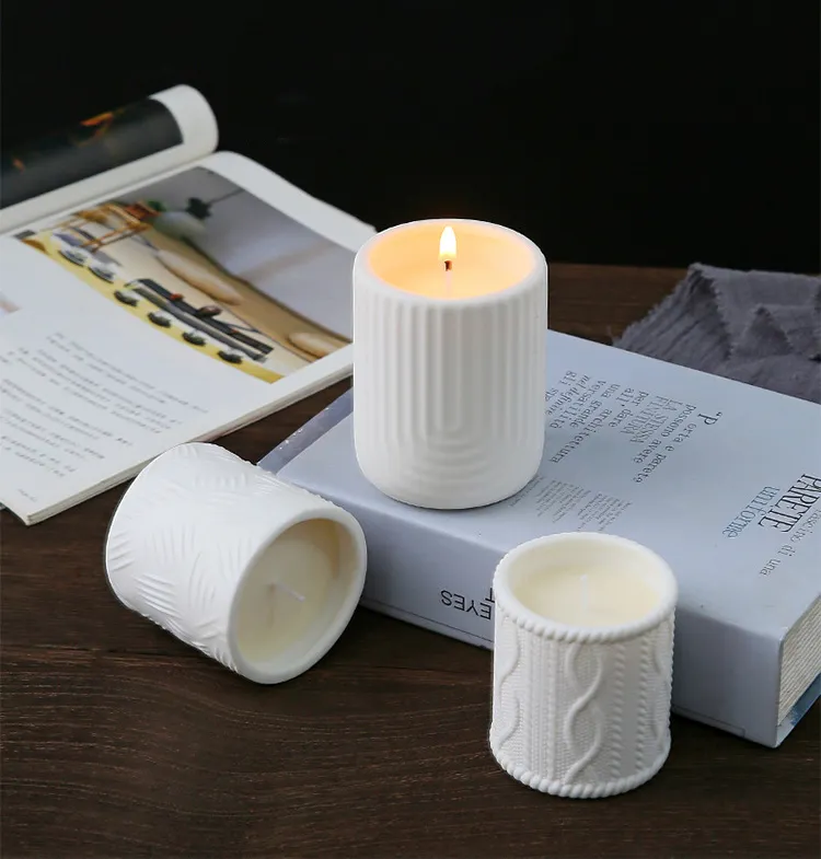 1Pc Scented Candle with Embossed Ceramic Jar - Union Source