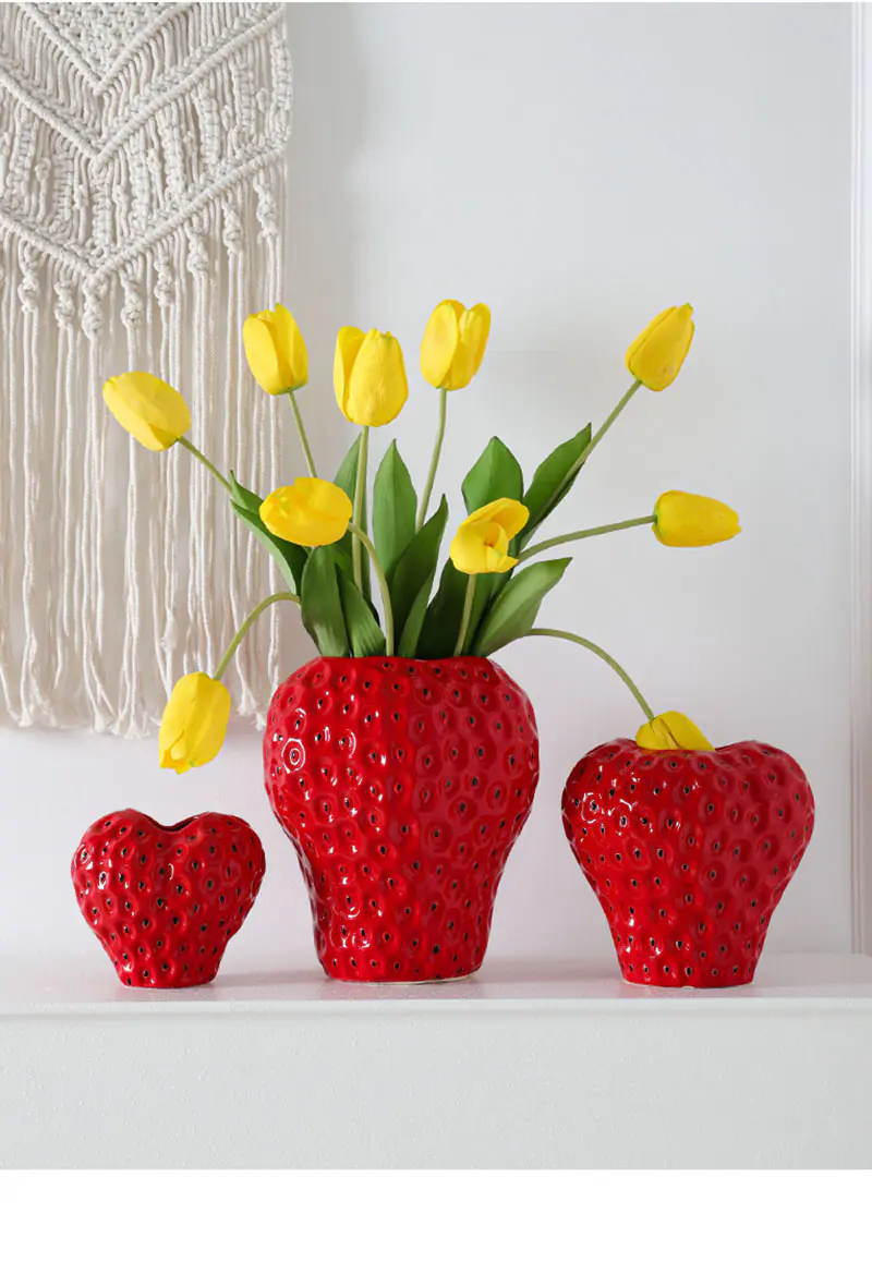 Wholesale Ceramic Strawberry Vase - Union Source